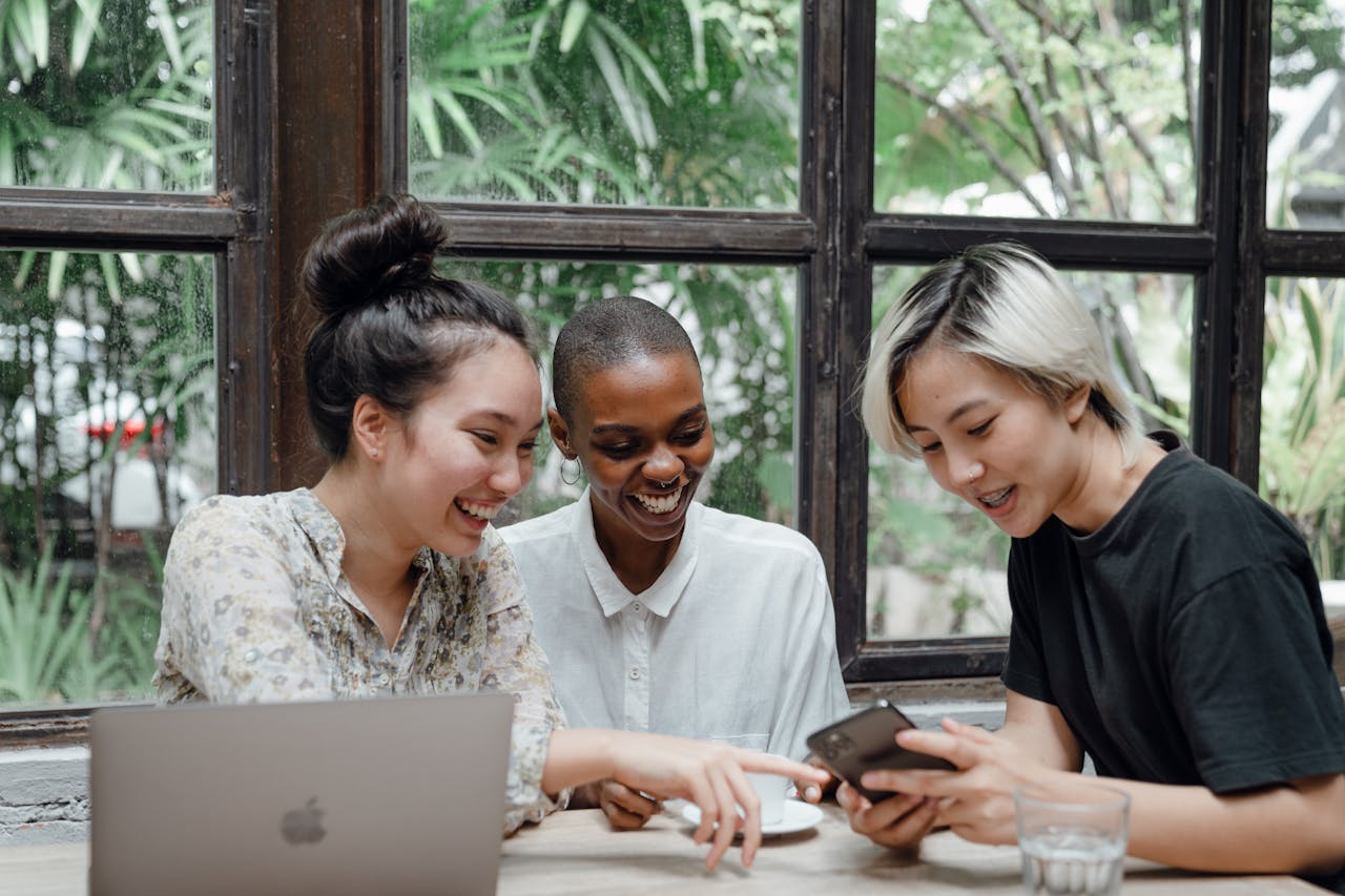 IT CLASS – Transform your career with our online courses! Master the ...